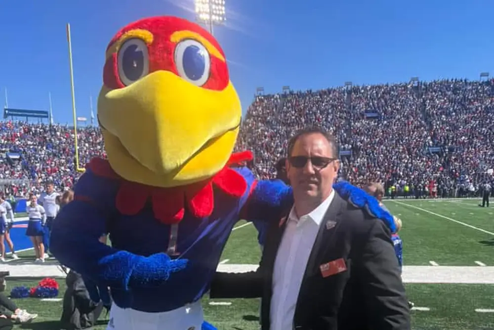 Copy the Leader: Kirt Bocox